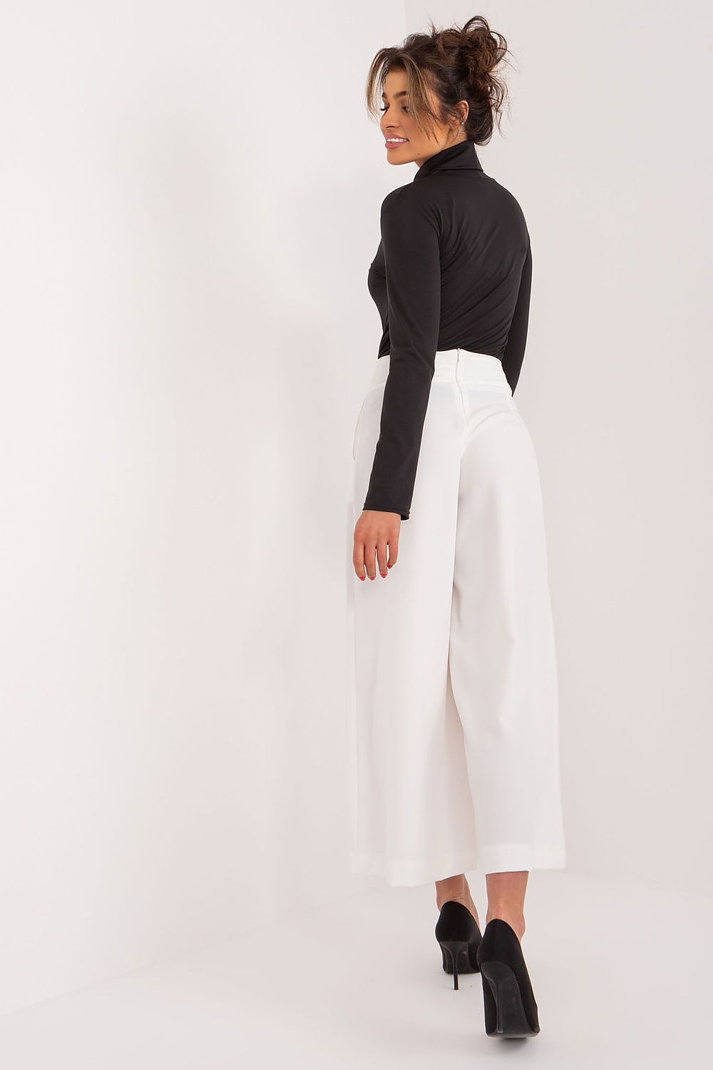 Women trousers model 192505 Italy Moda Pants, Trousers, Shorts ...
