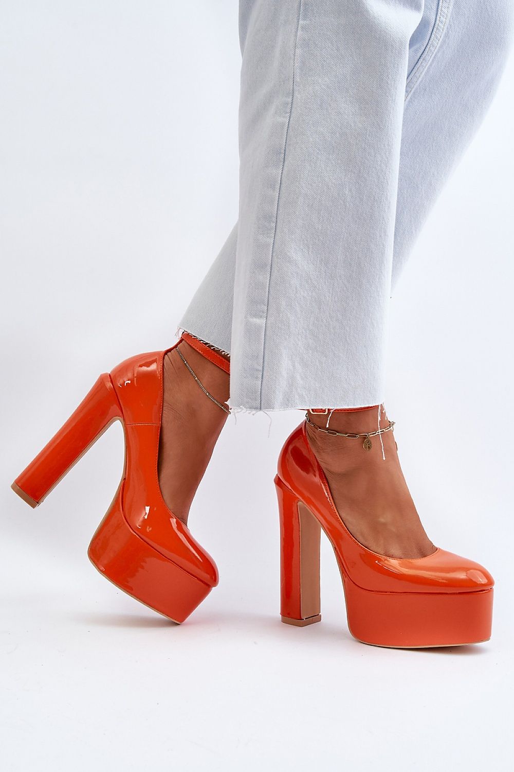 Platform pumps model 194668 Step in style Platform pumps Wholesale ...
